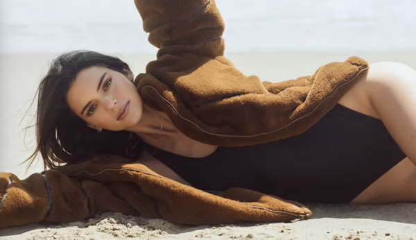 Alo Yoga vs Lululemon: Customers Weigh In On Which Is Better? - RETAILBOSS