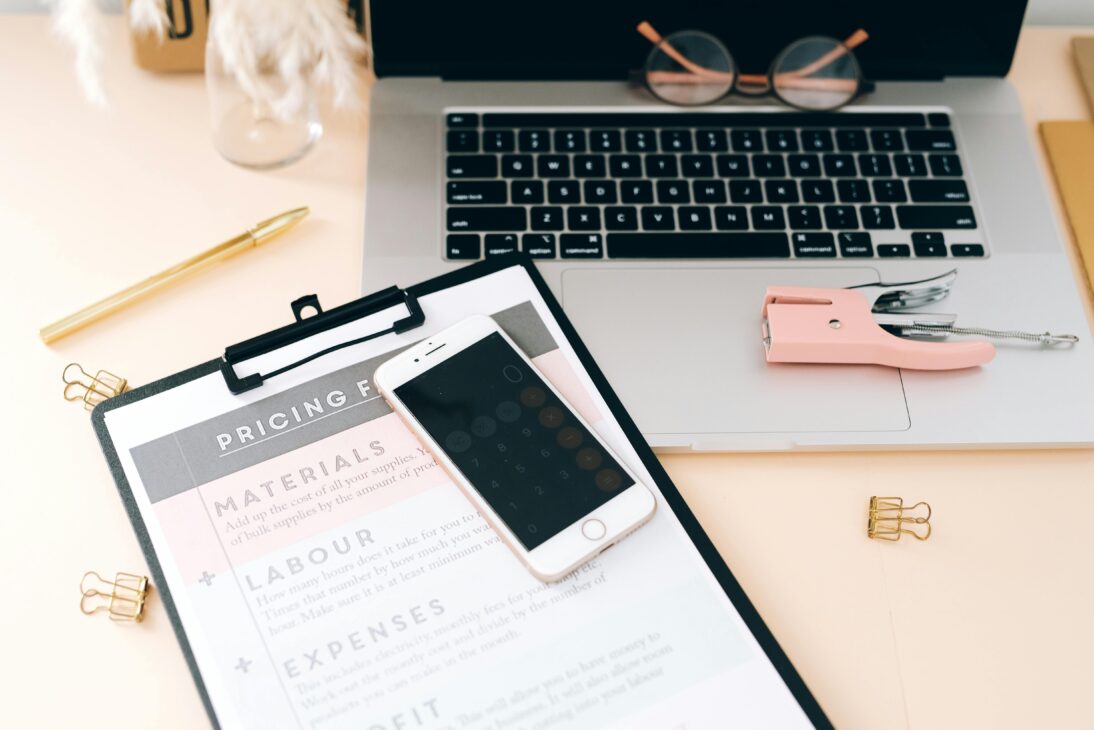 Premium Pricing Strategy: Definition & Examples - RETAILBOSS Premium Pricing Strategy: Definition & Examples - RETAILBOSS
